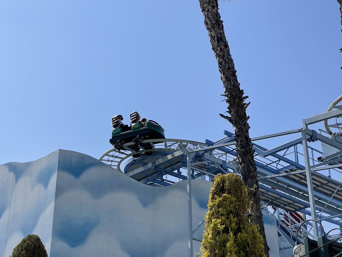 Goofy's Sky School | Disney California Adventure