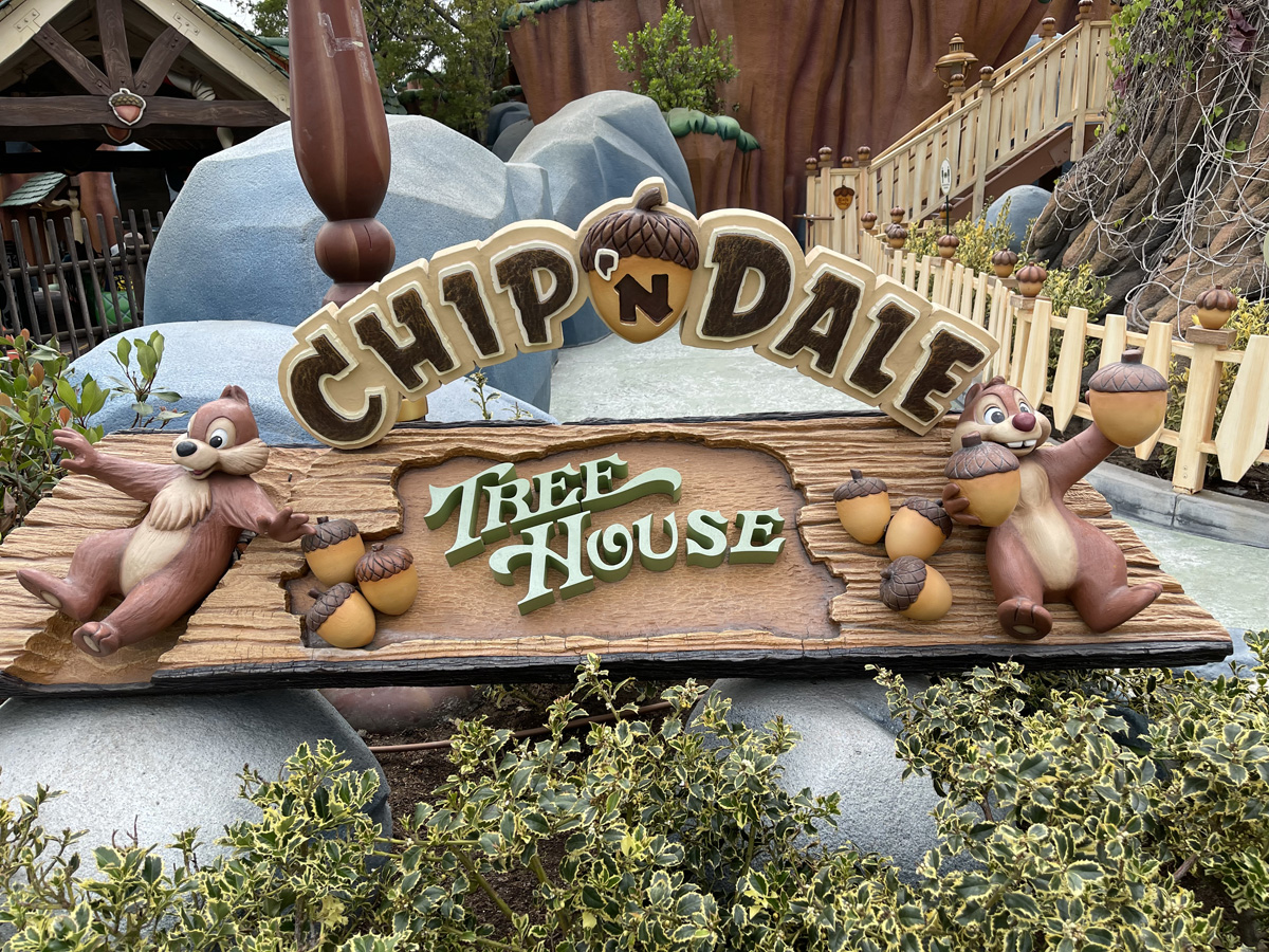 Chip 'n Dale Treehouse | Disneyland
