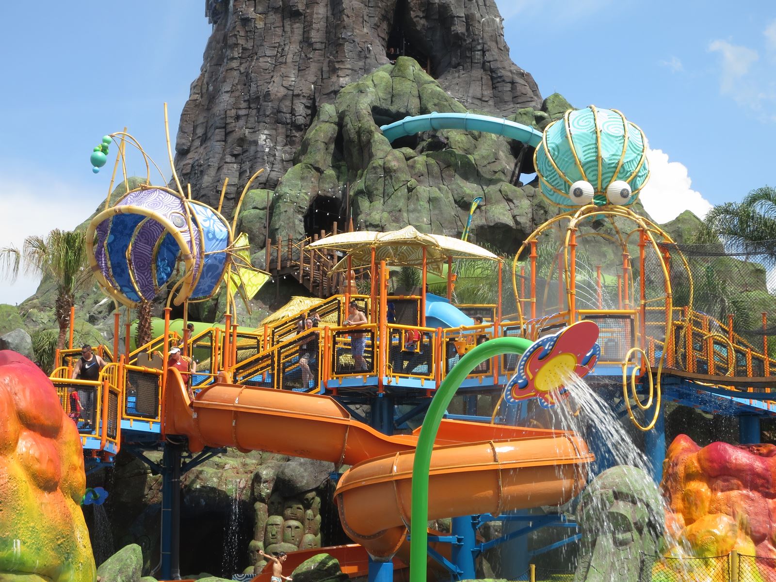 Tot Tiki Reef | Universal's Volcano Bay